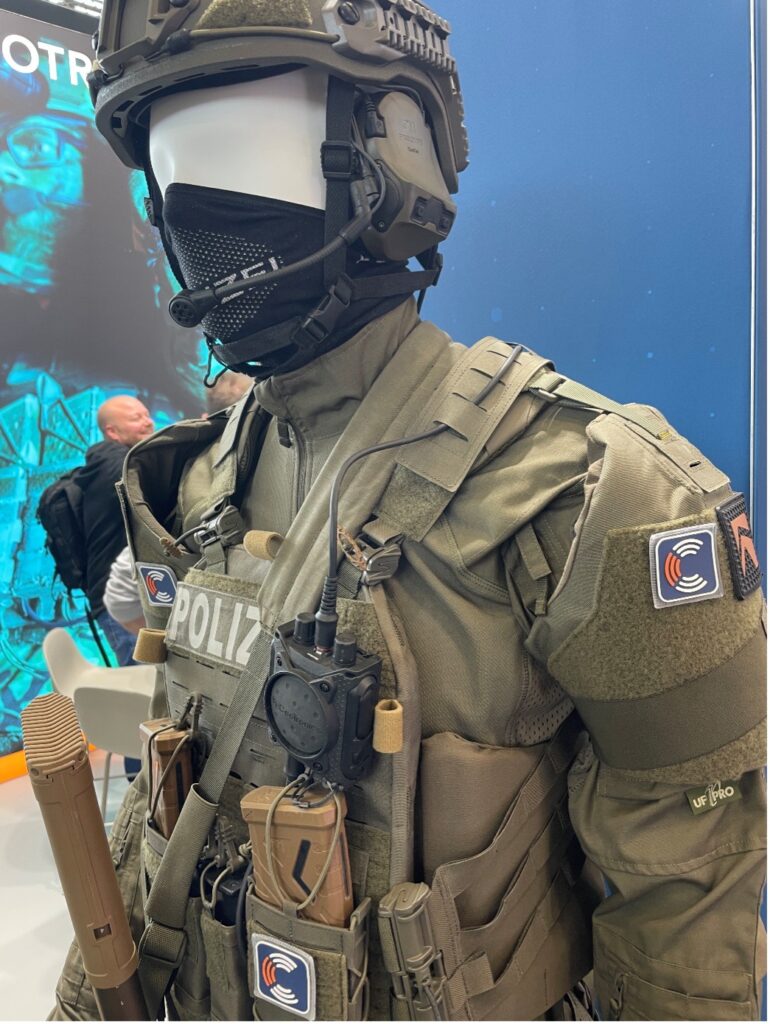 PTT Button für einfache und sichere No-Look Operationen