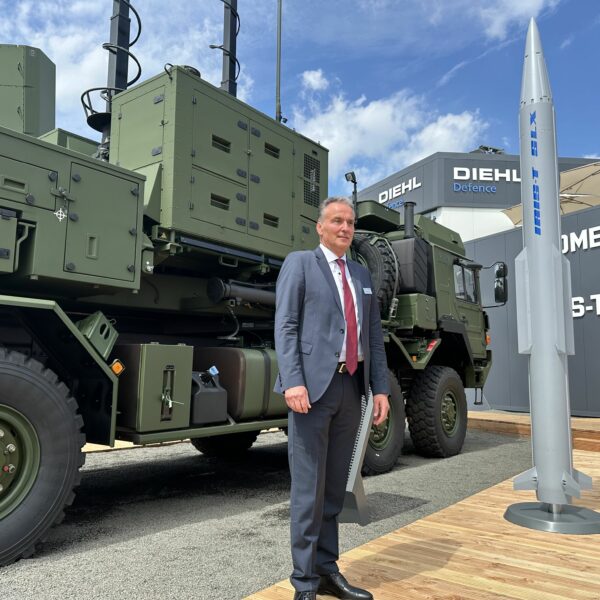 Enforce Tac: DIEHL Defence stellt TERRIER Flugabwehrsystem vor | cpm ...