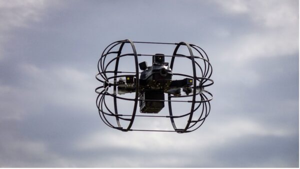 Robotican liefert ROOSTER-Hybriddrohnensystemen