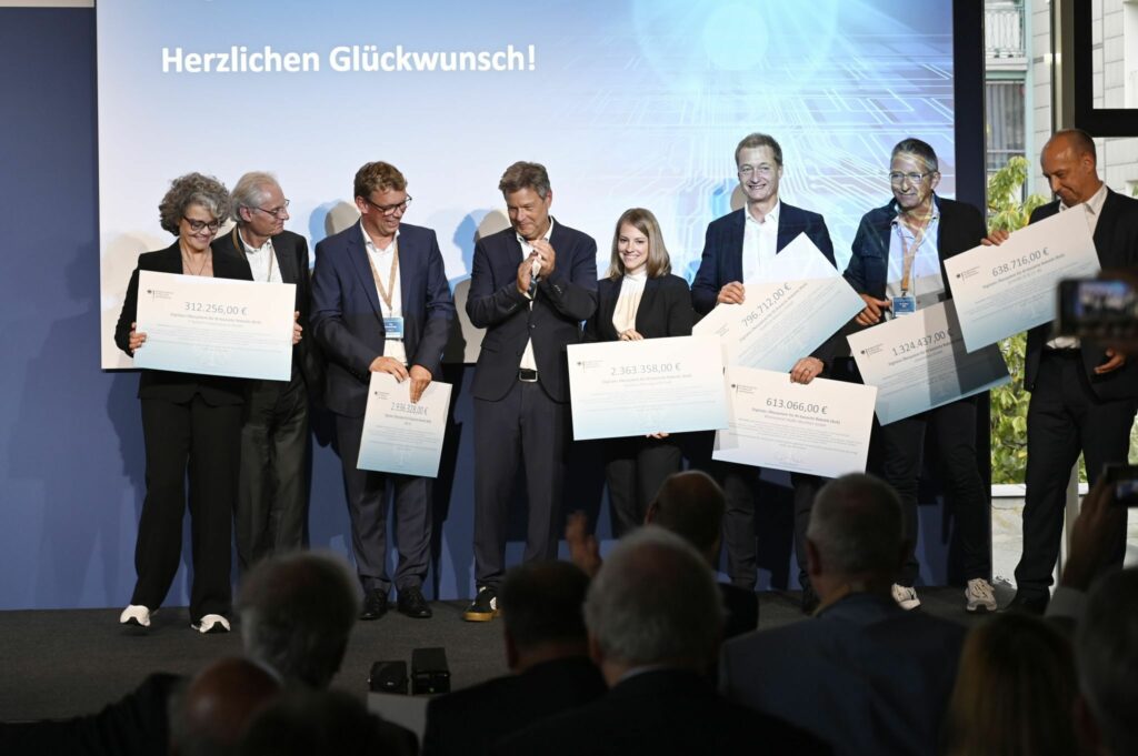 YardStick Robotics erhält Gelder für Forschungsprojekt RoX