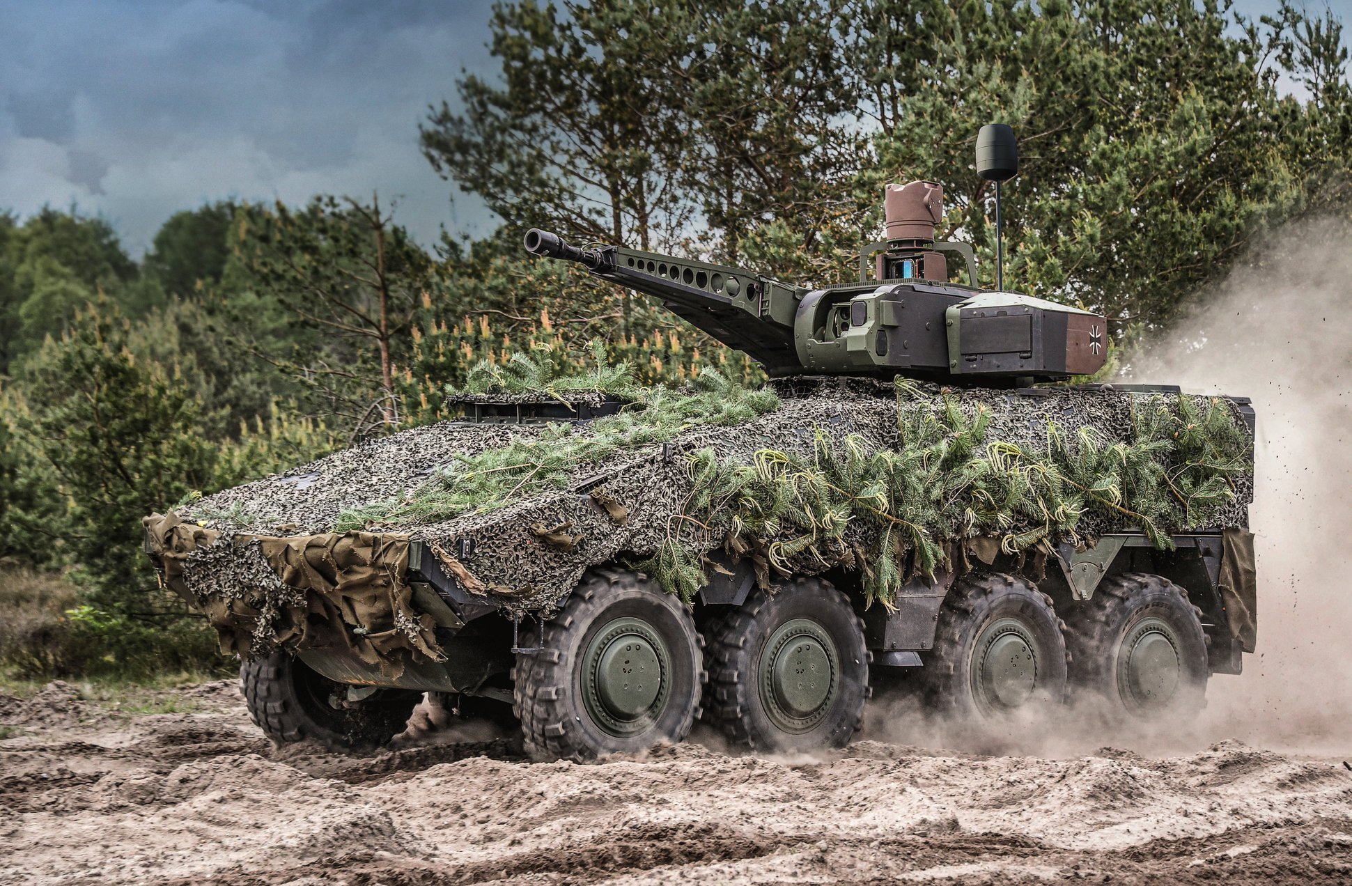 Mittlere Kräfte | cpm Defence Network