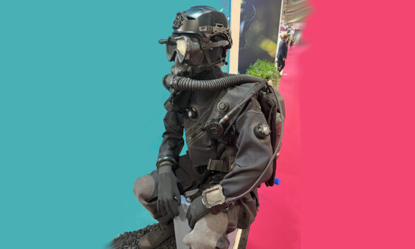 Rebreather MCM100 von Avon für Neusseeland