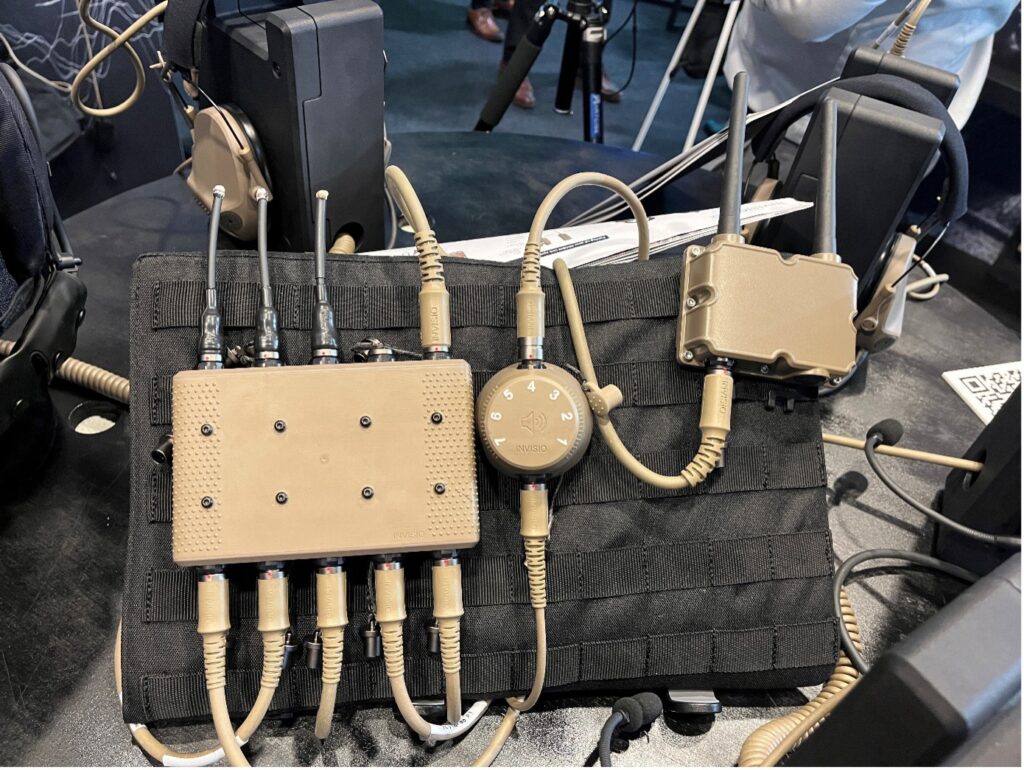 INVISIO zeigt drahtlose Kommunikationsfähigkeit für Intercom