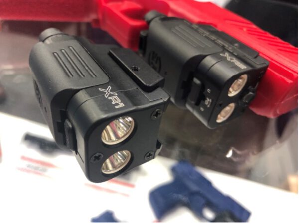 MILIPOL: Neue Beleuchtungslösungen für Polizei & Militär