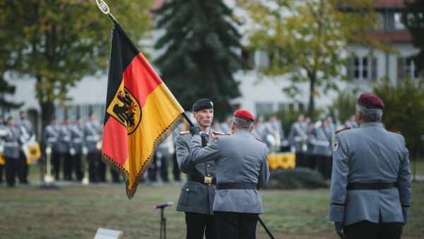 Heer – Generalleutnant Freuding übernimmt Kommando